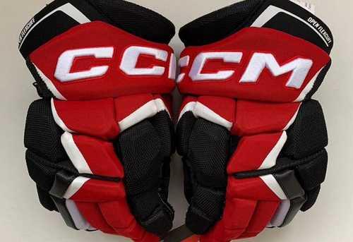 CCM FT6 Pro хоккейные краги / перчатки черно-красн