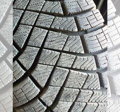 Pirelli Ice Zero FR 225/65 R17 106