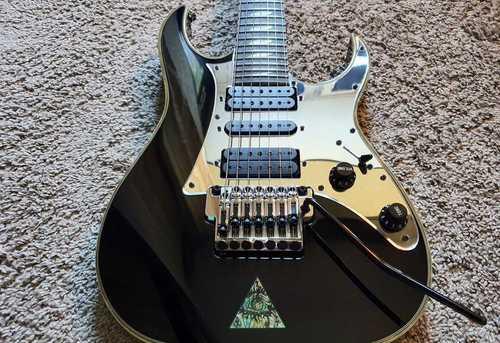 Ibanez Universe UV777P (2004)