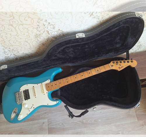 Fender stratocaster Mexico MIM   кейс Fender