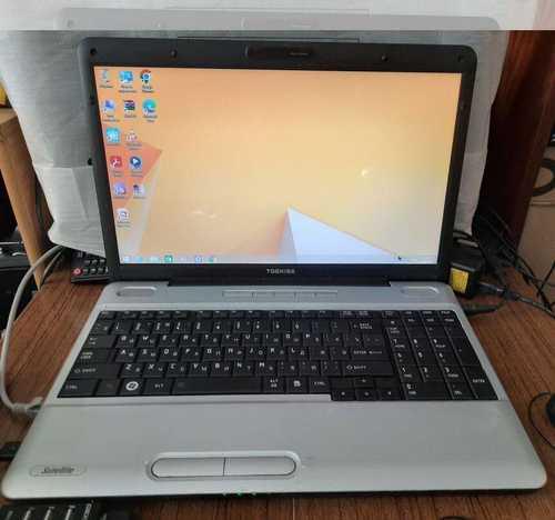 Ноутбуки Toshiba Satellite L505, Samsung Q310