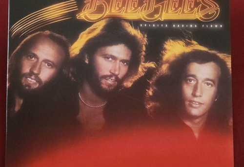 Bee Gees – Spirits Having Flown