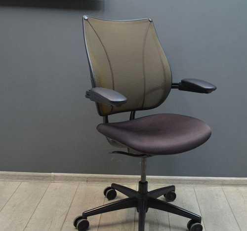 Офисное кресло HumanScale Liberty Desk Chair, 70шт