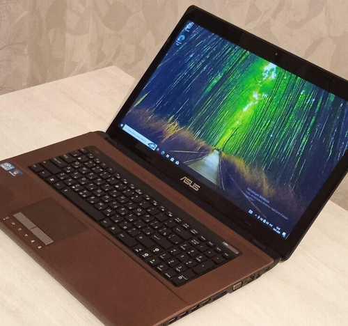 17,3 дюймов алюминевый на Core i5 Asus