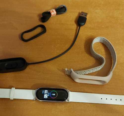 Фитнес браслет xiaomi mi band 4