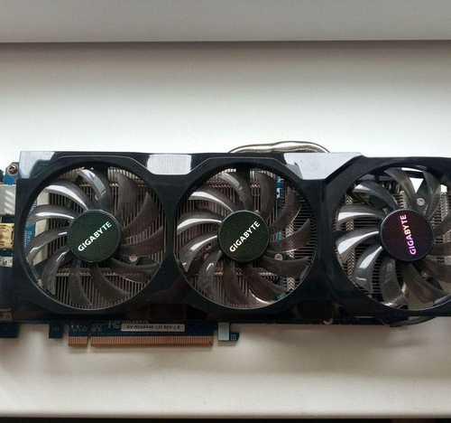 Видеокарта GTX 560 Ti Gigabyte