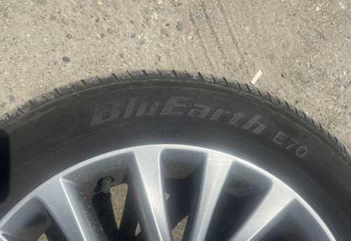 Yokohama BluEarth E70 215/55 R17 94V