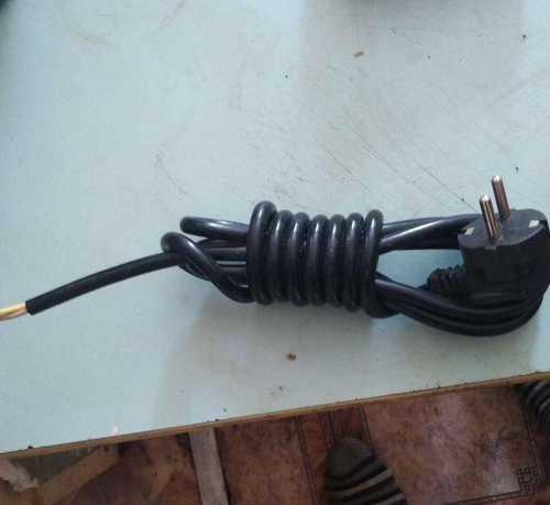 Продам кабель с вилкой для электро питания