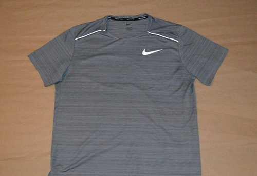 Мужская футболка Nike (Размер L)