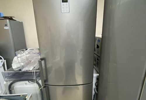 Холодильник lg no frost в отличном состоянии