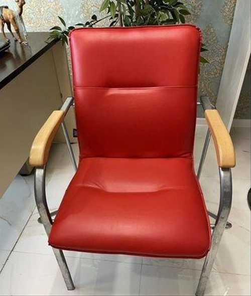 Кожанное кресло/стул в салон или офис/ кабинет