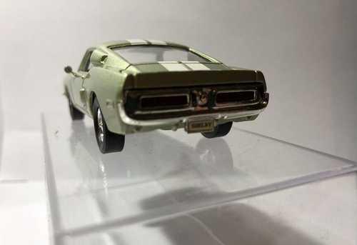 1:43 Ford Mustang Shelby Cobra GT 500KR 1968