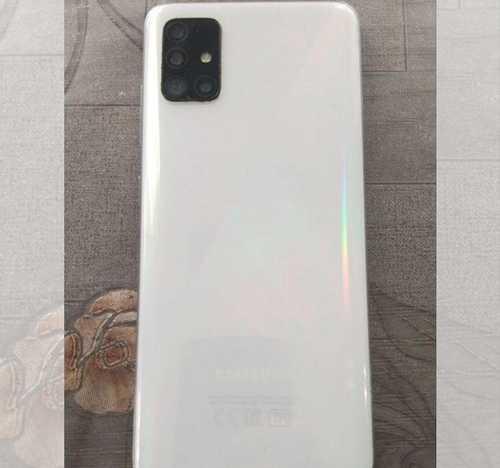 Samsung Galaxy A51, 4/64 ГБ