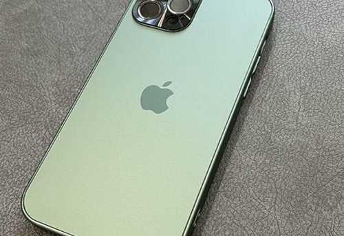 Красивый стеклянный чехол на iPhone 12pro