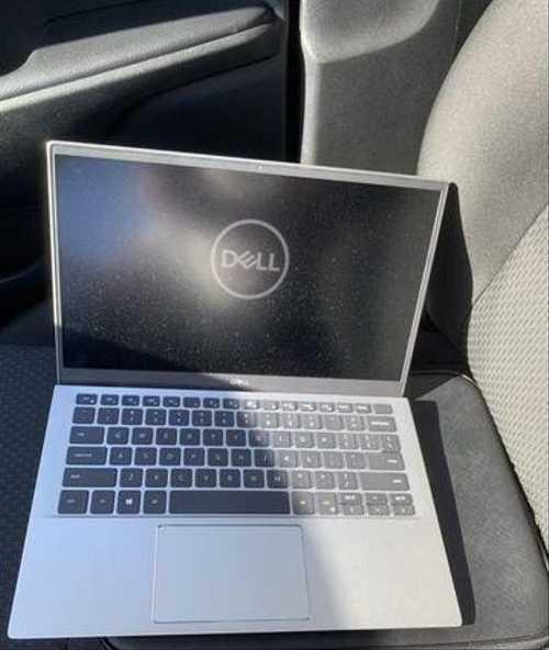 Ноутбук Dell inspirion 5300