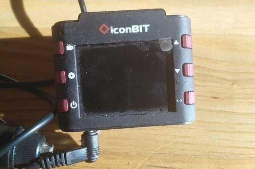 Автомобильный видеорегистратор Iconbit