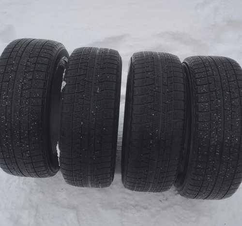 Yokohama Ice Guard IG50 215/55 R17 94