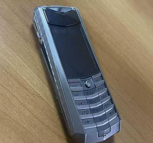 Vertu Ascent 2010, 32 ГБ