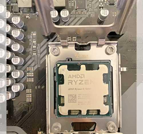 Процессор AMD Ryzen 5 7500F