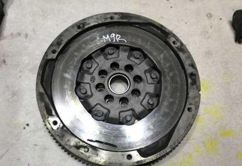 Маховик демпферный Nissan X-Trail T31 8200620330