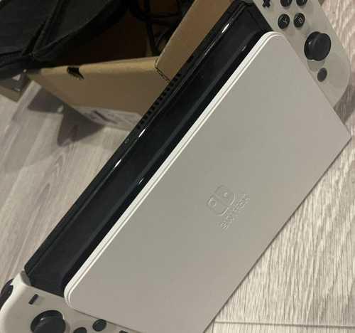 Консоль Nintendo Switch oled белый