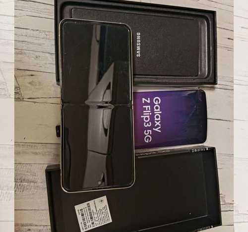 Samsung Galaxy Z Flip3, 8/256 ГБ