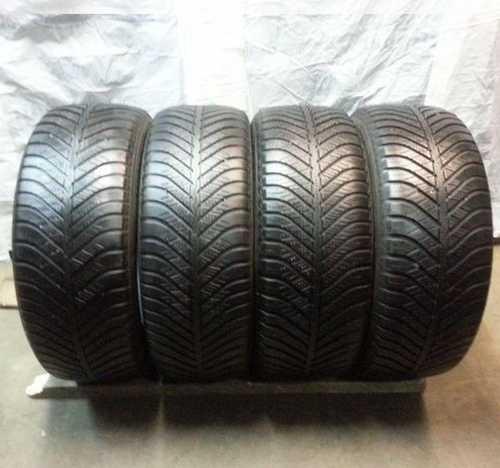 Goodyear Vector 4Seasons 205/55 R16