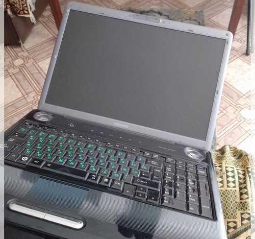 Ноутбук Toshiba satellite