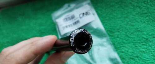 OneUp Components Ось 15x110 mm для FOX