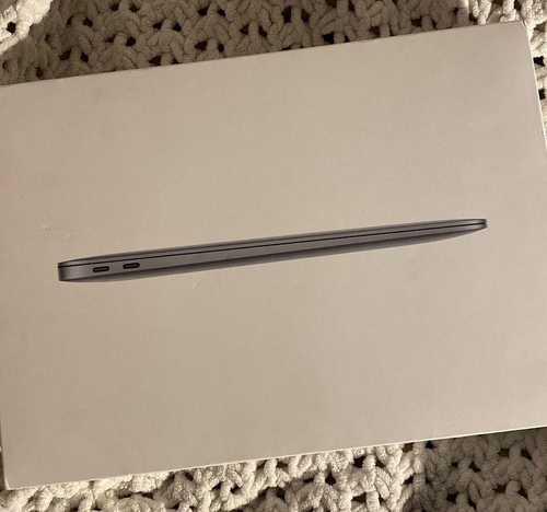 Коробка от macbook air 13-inch