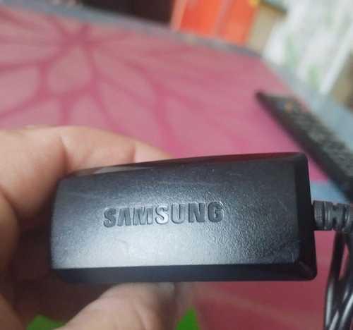 Зарядное устройство Samsung atadm10EBE