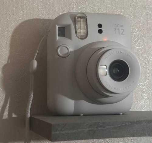 Моментальная фотокамера Instax Mini 12 White