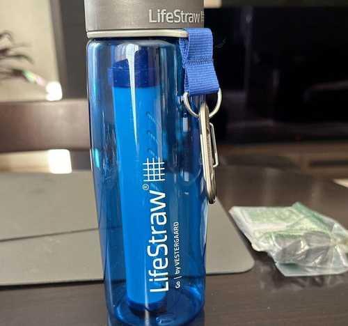 Бутылка LifeStraw и два фильтра