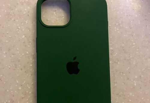 Чехол на iPhone 13 зеленый