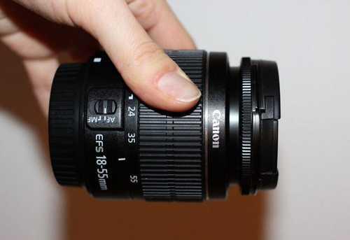Объектив Canon 18-55mm (kit)