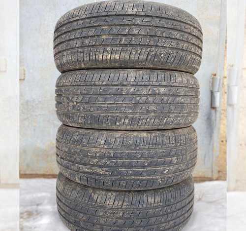 Zmax Zealion 215/55 R17