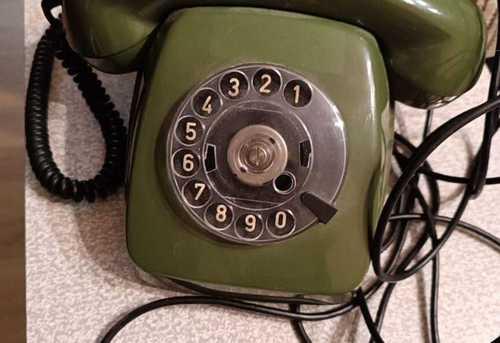 Старый телефон СССР винтаж
