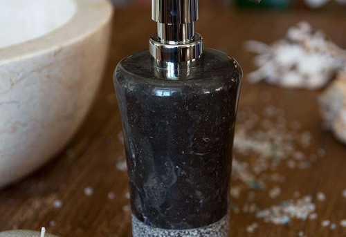 Дозатор для мыла из мрамора Black