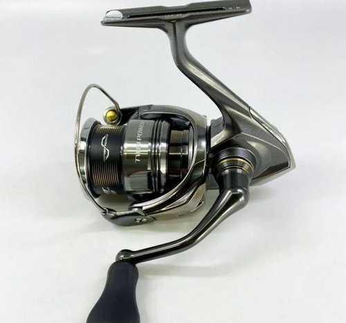 Катушка Shimano 24 Twin Power 2500SHG (9 1BB,210g)