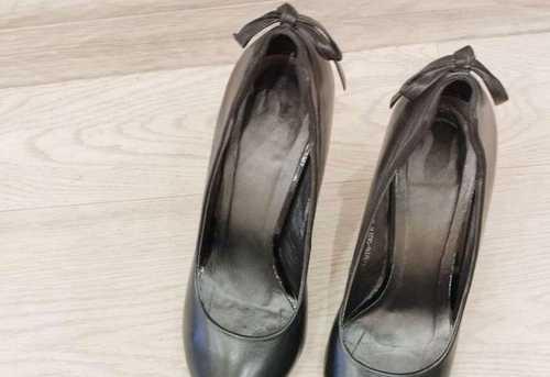 Туфли женские 34 размер нат-ая кожа высокий каблук