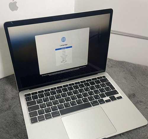 Apple MacBook Air 13 (2020)