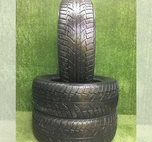 Kumho I'Zen RV Stud KC16 225/65 R17 106T