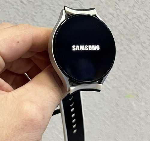 Смарт-часы Samsung Galaxy Watch5 44mm