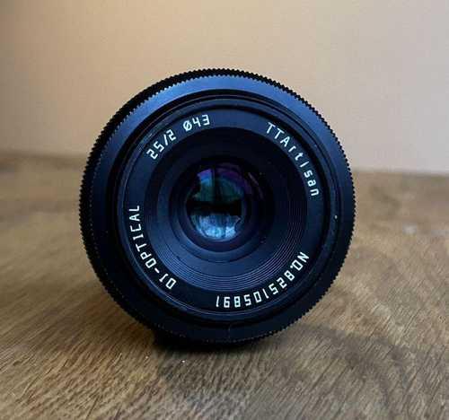 Объектив TTartisan 25mm f/2 APS-C