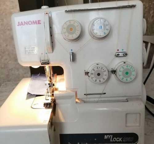 Оверлок Janome 205d