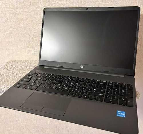 Ноутбук HP 250 G8, i3/8gb