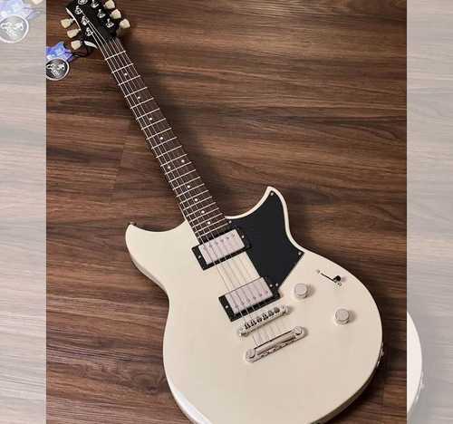 Yamaha RSE20 vintage white