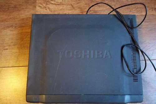 Видеомагнитофон Toshiba неисправный