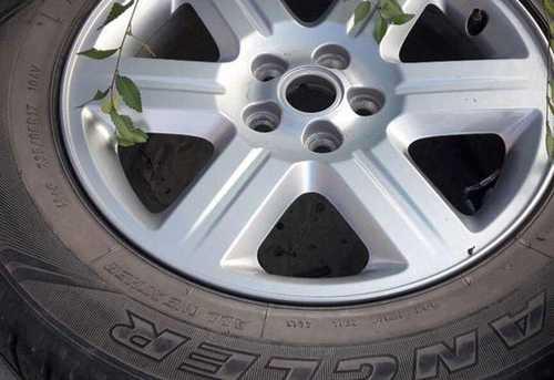 Goodyear 4x4 UG Ice Navi 235/65 R17