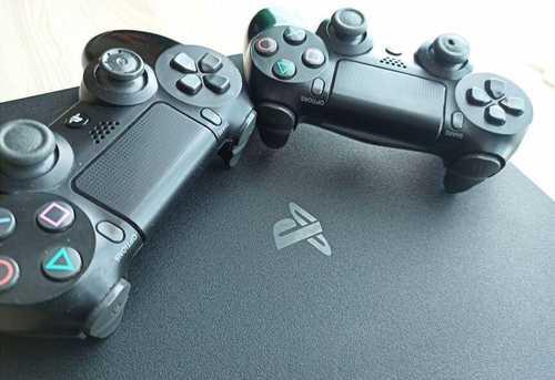 Sony PlayStation 4 Slim + 4 игры +2 геймпада